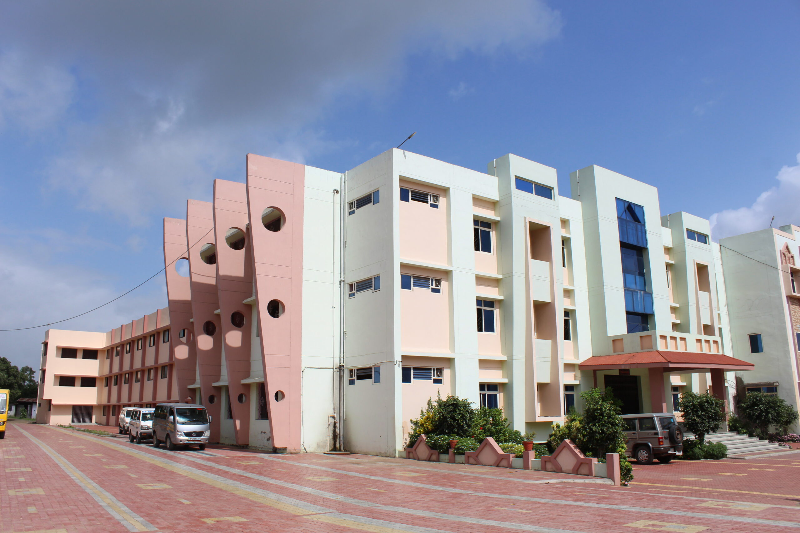 St. Arnold's Co-Ed School – Palda, Indore